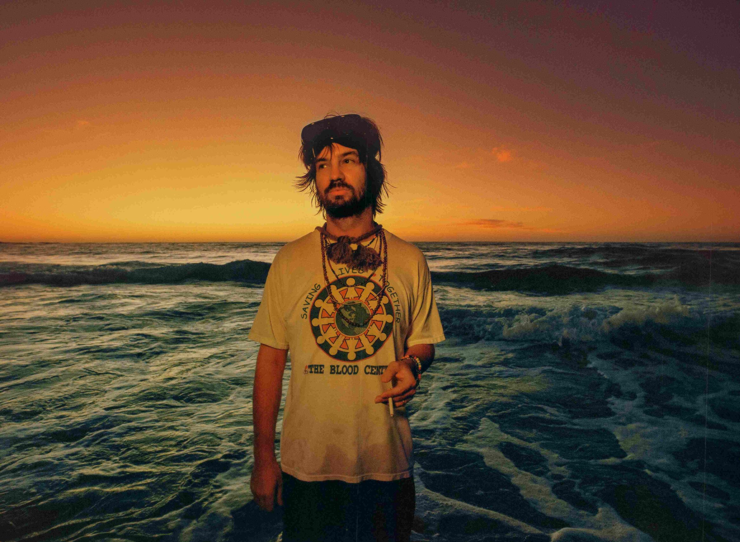 Tame Impala、通算5作目となるニュー・アルバム『Deadbeat』をリリース！最新MV「My Old Ways」公開！ – Pointed